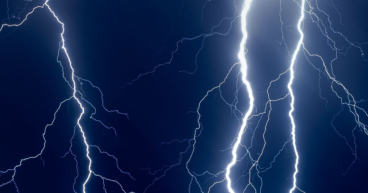 Oluja napravila haos delom Hrvatske: Padao grad veličine oraha, drveće ...