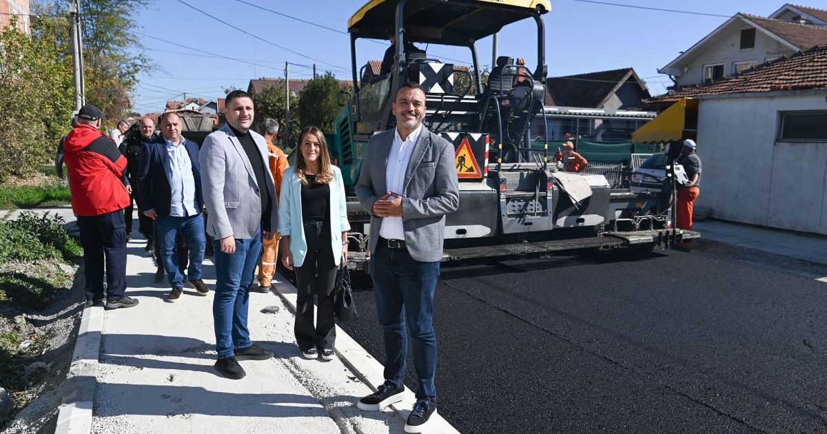 Asfaltiranje Ulice Jovice Vasiljevića u Krnjači - Vesti - Telegraf.rs