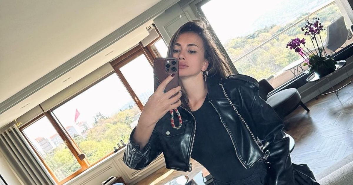 Ovo je luksuzni stan u staklu u kojem živi Emina Jahović u Istanbulu: Pogled puca na Bosfor ...