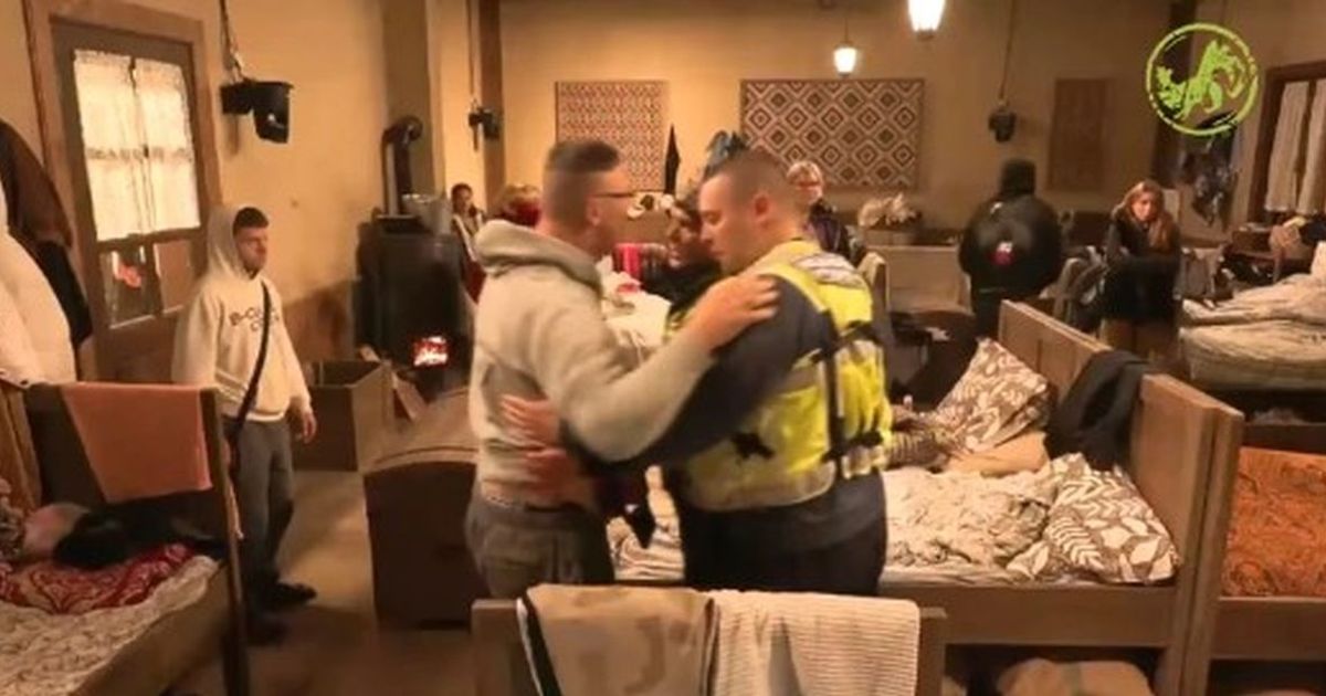 Drama na Farmi: Kristijan Golubović se zaleteo na Pecu, obezbeđenje uletelo u kuću - Telegraf.rs