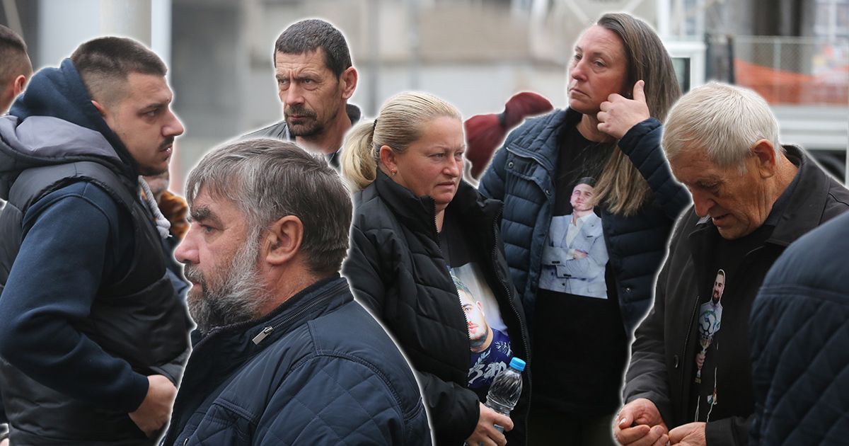 Najtužnija slika Srbije: Roditelji ubijene dece u Orašju i Duboni grle ...