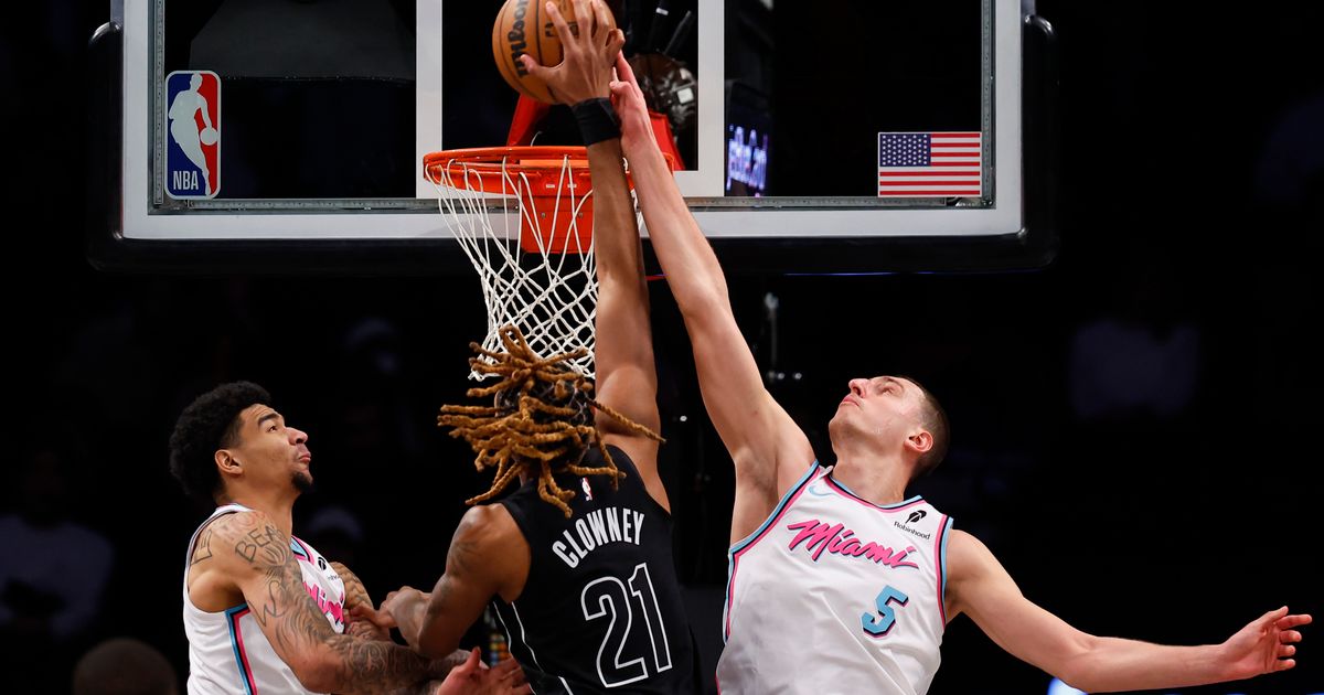 Jović uzeo "pelcer" od Jokića: Maestralni "Niko" izveo jedan od poteza večeri u NBA, pa srušio ...