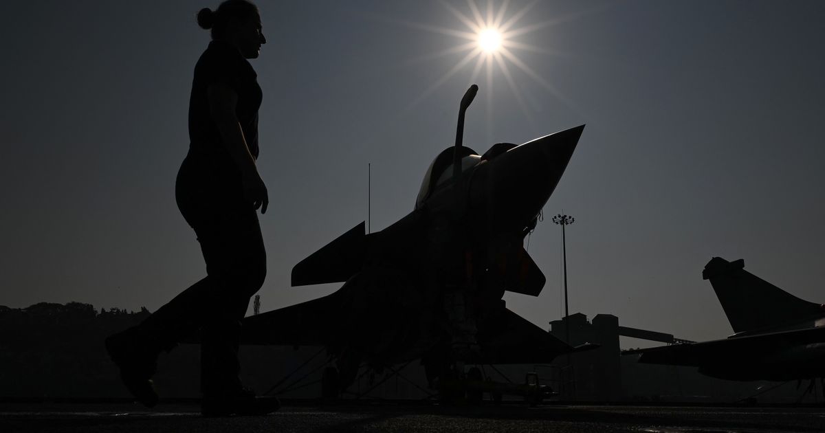 Indija dobija prve Rafale 2029, poslednji od 26 aviona sleće na nosače ...