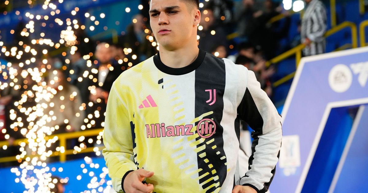 Gorelo je u Italiji! Vunderkind iz Crne Gore postigao golčinu i rešio derbi u Torinu: Vlahović ...