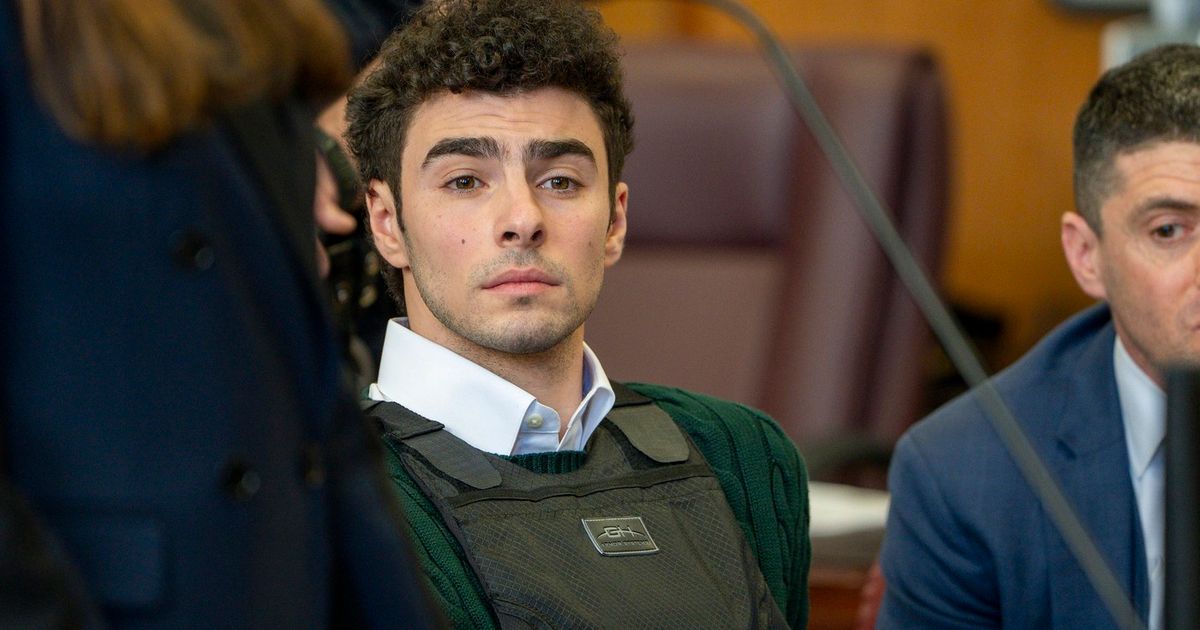 Luiđi Manđone: Zločin i... stil? Fenomen zelenog džempera i mokasina ...