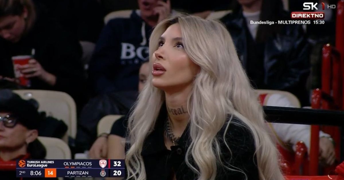 Ko je prelepa navijačica u koju su svi gledali na utakmici Partizana i Olimpijakosa? - Telegraf.rs