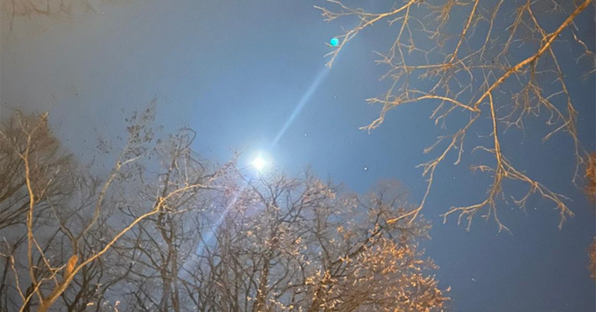 Užareni meteor na nebu iznad Beograda - Vesti - Telegraf.rs