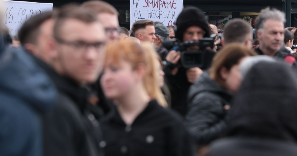 Policajac iz diskoteke smrti izneo beživotno telo svog deteta: Kočanima ...