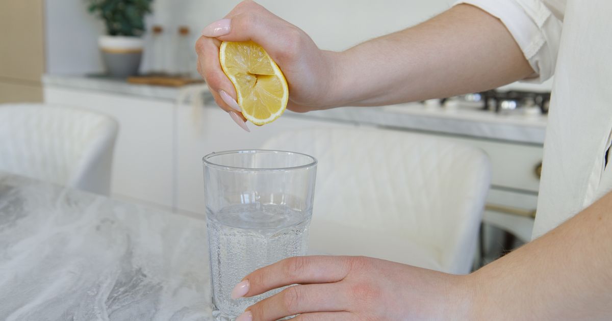 Iz jednog limuna ili limete izvucite daleko više soka uz ovaj jednostavan trik - Plantbased.rs ...