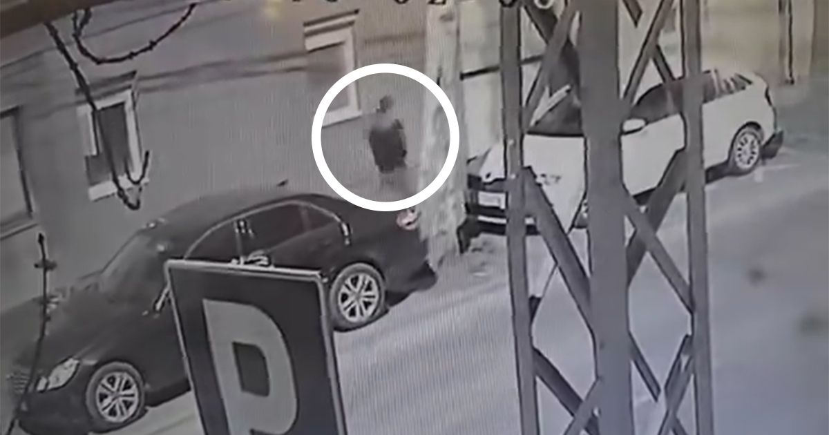 Ide od kuće do kuće i "čekira" vrata! Lopov hara po Zemunu, u jedan dom ...