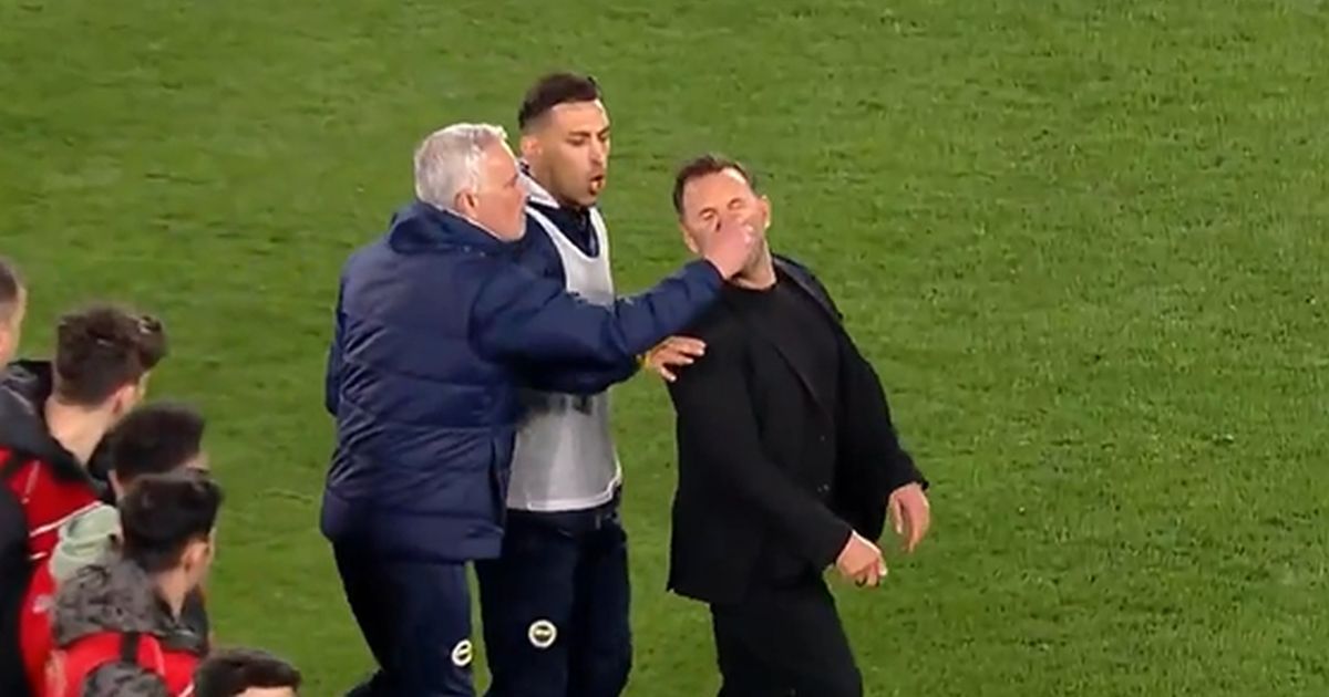 Haos u Istanbulu: Murinjo uštinuo protivničkog trenera za nos, Tadić u sukobu sa igračima ...