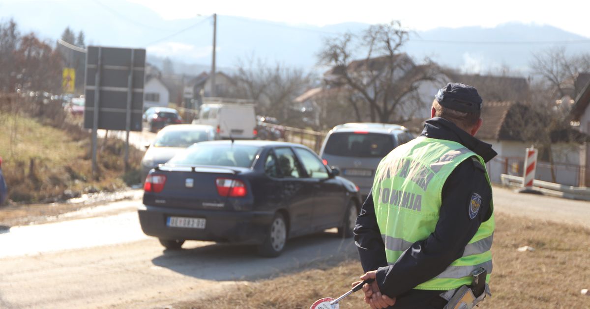 Državljanina Srbije zaustavili u Crnoj Gori, on izašao iz vozila i krenuo da beži: Uskoro ...