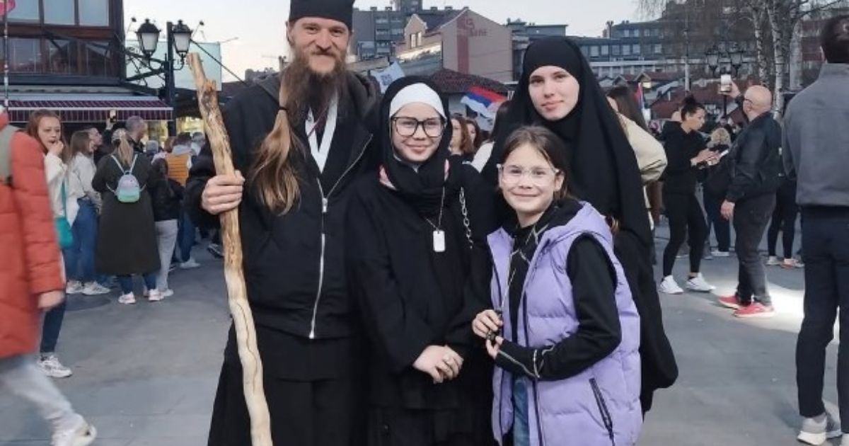 Ove slike svedoče o neverovatnom dočeku monaha Mihajla kod muslimana u ...