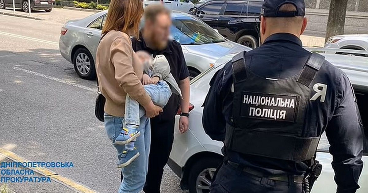 Mama htela da proda sina (2) za 20.000 evra, zbog njenih reči svima će se slošiti: Uhapšena sa ...