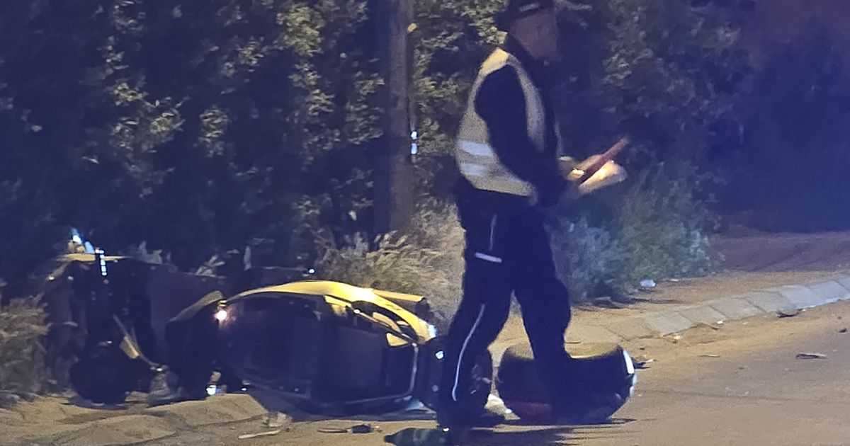 Dečak (14) se motorom "zakucao" u automobil u Novom Pazaru: Lekari se ...