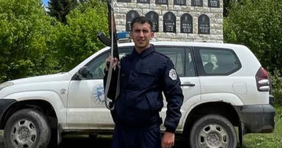 Sramna objava albanskog policajca koji je davio srpskog maturanta ...