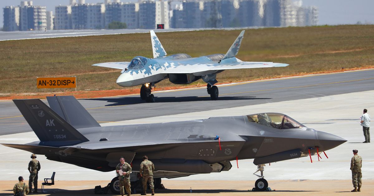 Indija još uvek razmišlja o novom avionu: Suhoj Su-57 ili F-35 Lajtning pitanje je sad? - Aero ...
