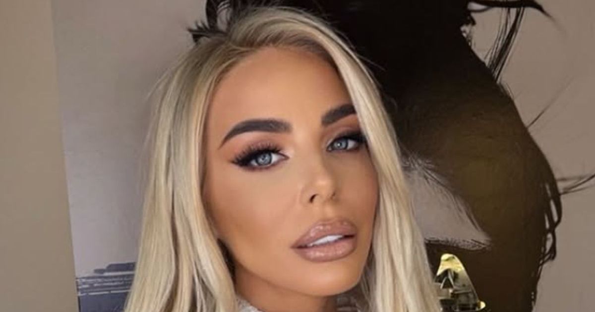 Voditeljka se skinula i pokazala brutalno telo: Gazi 4. deceniju, od ovih kadrova muškarcima ...