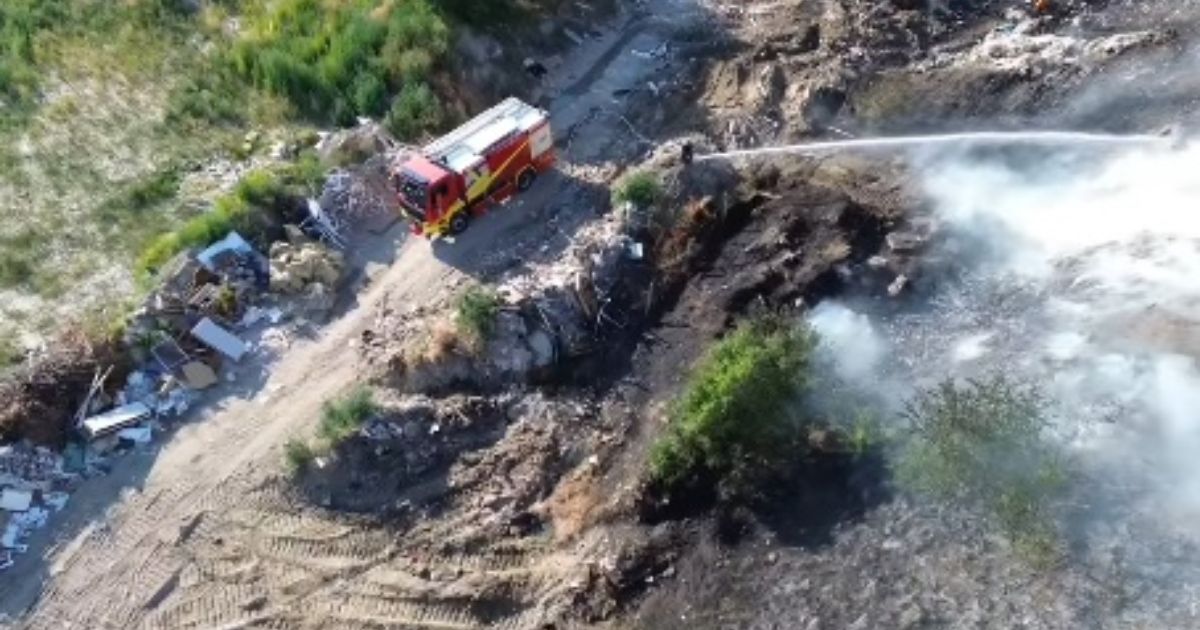 Gori još jedna deponija u Srbiji: Prizori sa mesta požara su jezivi ...