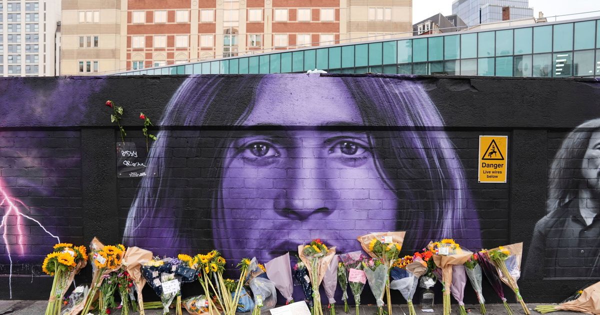 Od rodnog Birmingema do Los Anđelesa: Fanovi širom sveta se opraštaju ...