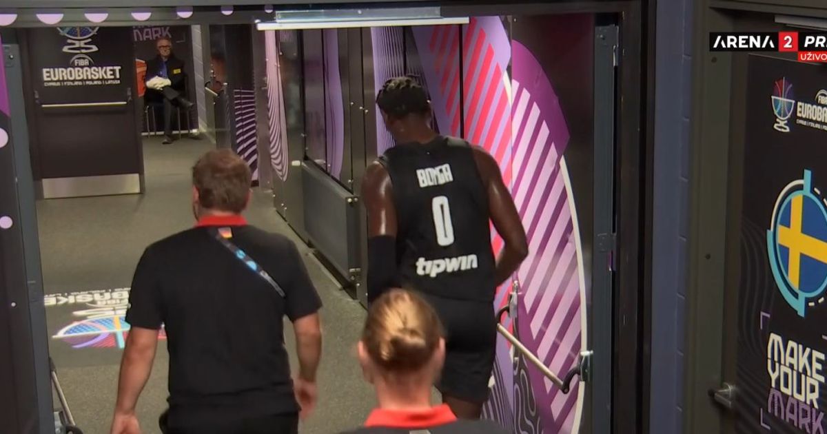 Povredio se Isak Bonga! - Telegraf.rs