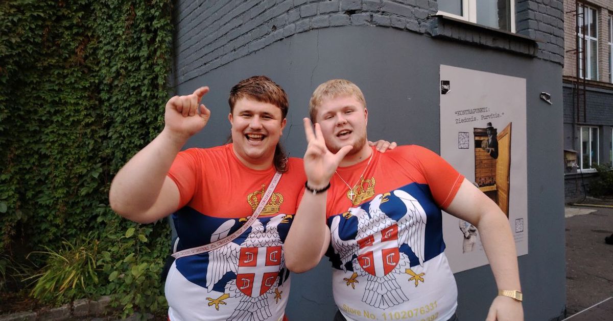 Englez postao Srbin, Đorđe pravoslavac, kada zapeva "Đurđevdan" sa ...