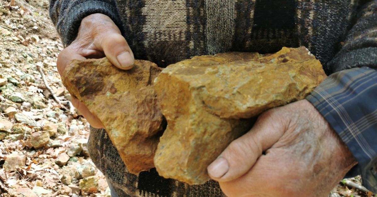 Ovo srpsko selo leži na poludragom kamenu: Sakriveno od očiju, usred ...