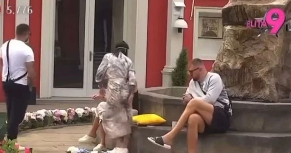 Učesnici Elite pukla silikonska zadnjica, ona panično ustala - Telegraf.rs