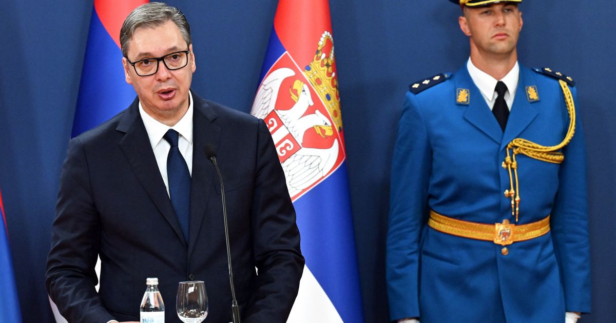 Vučić: Više od 47.000 ljudi na paradi, a 237 blokadera se odazvalo ...