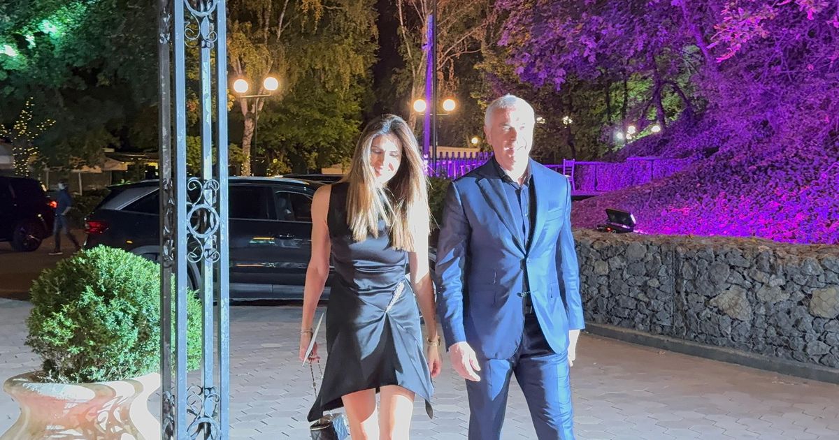 Terzić došao sa lepom izabranicom na slavlje estradnog menadžera ...