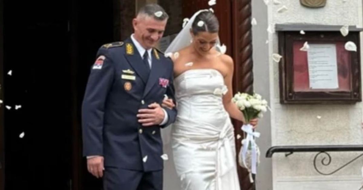 Otkriveno čime se bavi ćerka Suzane Mančić: Udala se za 23 godine starijeg generala, a ovo je ...