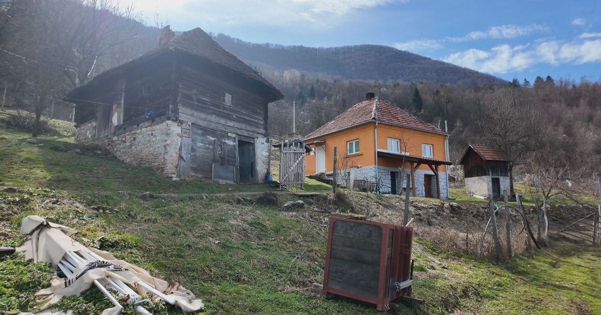 Placevi na ovoj srpskoj planini MUNJEVITO se prodaju: Vikendice samo ...