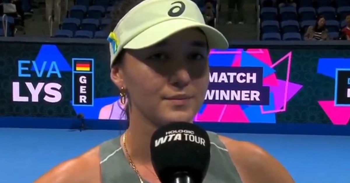 Imamo najbizarniji teniski intervju godine: Lepa Eva stala pred kameru ...