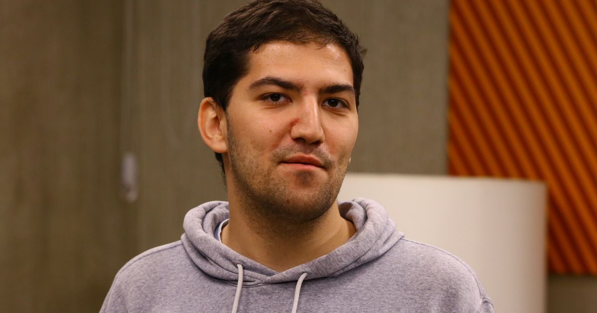 Jovan ima IQ 156+ i zovu ga genije! Ovako je reagovao kada smo ga pitali da li bi radio na kasi ...