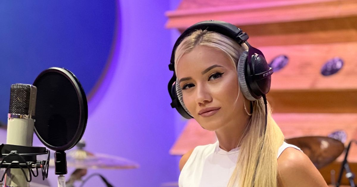 Žena poznatog pevača odbila grčki šou program: "Pozvana sam u jako ...