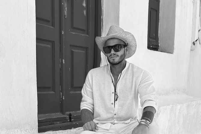 Frizer Matija Radulović se zarazio na Zanzibaru, pa u Beogradu odbio ...