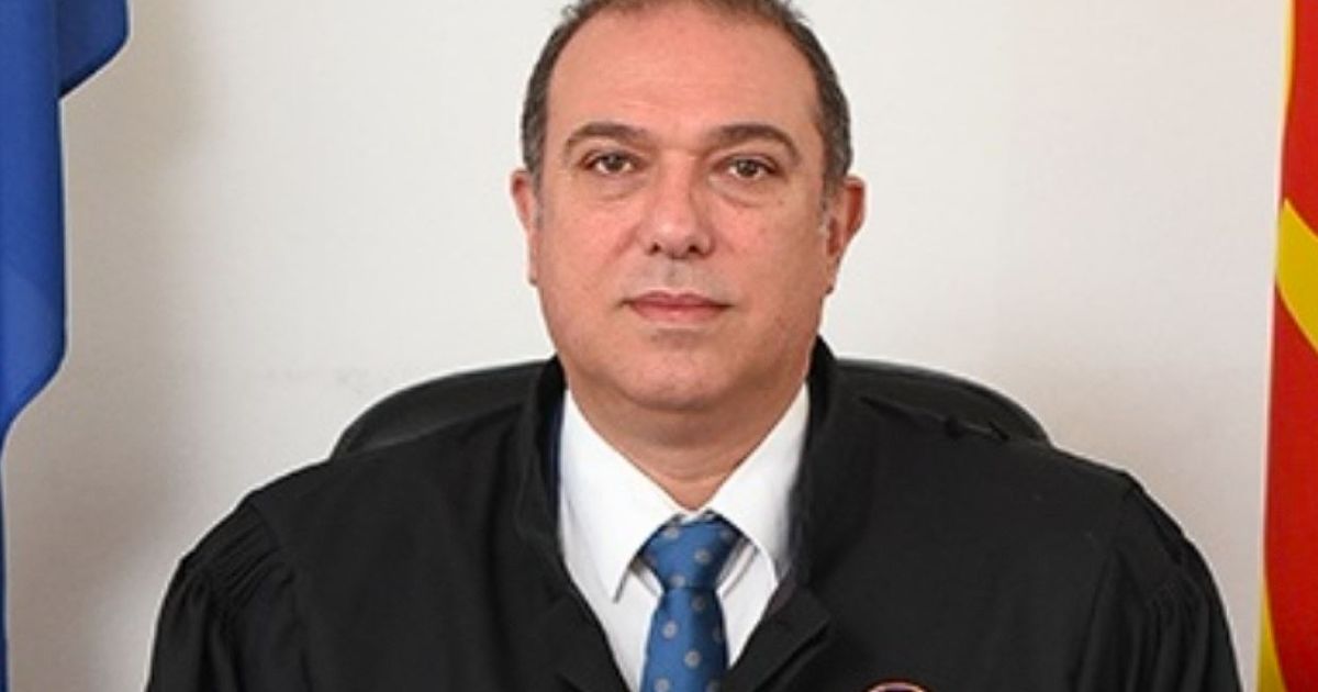 Ovo je sudija iz Negotina koji je kod roditelja sakrio 350.000 evra ...