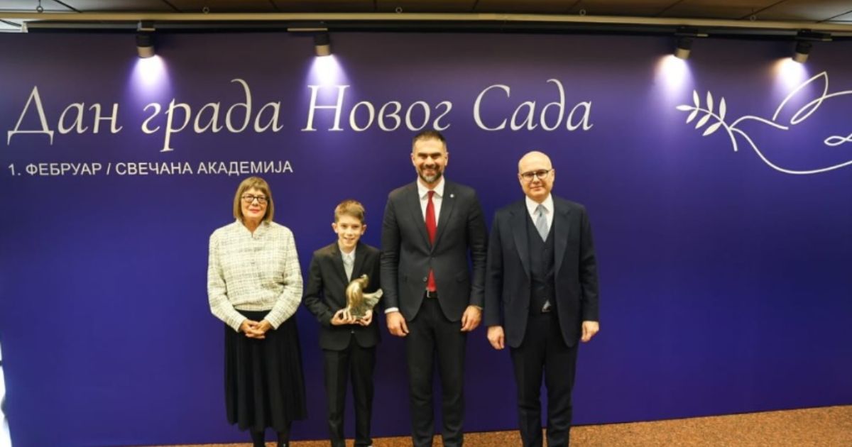 Miloš Vučević: "Garant budućnosti su mladi, svim Novosađanima srećan ...