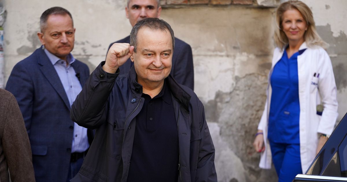 Pogledajte snimak: Ivica Dačić izašao iz bolnice - Telegraf Politika