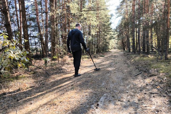 Kopao po šumi, pa pretrnuo od straha: Ovo su predmeti zbog kojih je ...