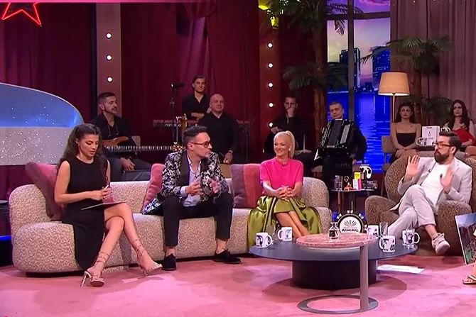 Voditeljka Pinka se povredila, pojavila se sinoć u emsiji u cisokim ...
