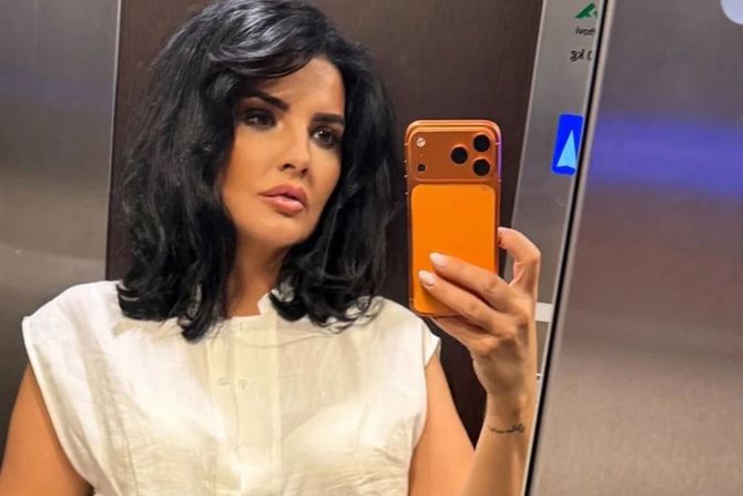 Pocepane farmerke i torba od dve prosečne plate: Milena pozirala u ...