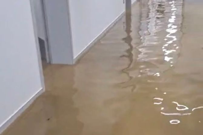 Haos na severu Hrvatske zbog nevremena, poplavljena Specijalna bolnica ...
