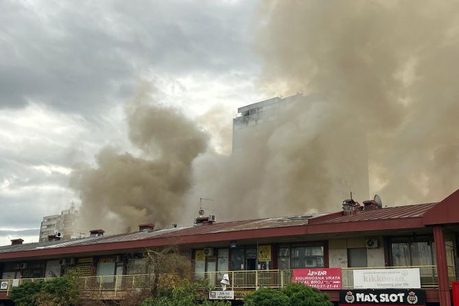 Vatrogasci ulažu nadljudske napore da ugase požar koji guta TC Enjub ...